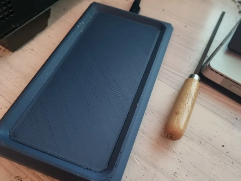 Mobile phone induction charger - Nytrouz | Nexprint: Free 3D Model ...