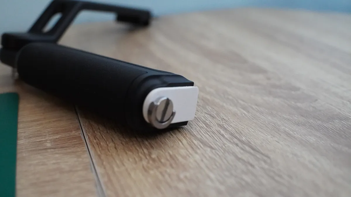 BriefCase Handle Cold Shoe Cover / Adapter - Axiale | Nexprint: Free 3D ...