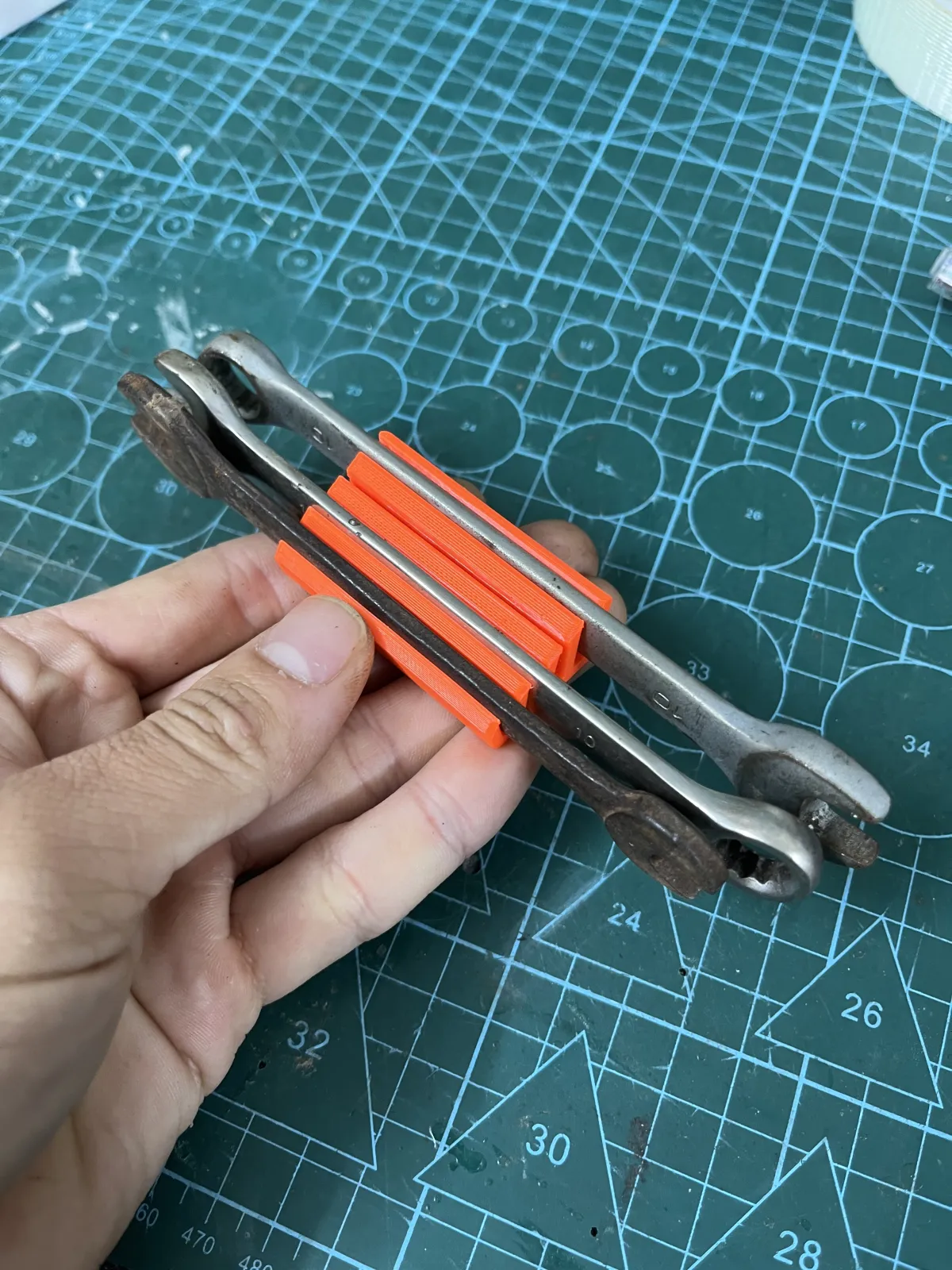 mini wrench holder - iLoveDecor | Nexprint: Free 3D Model Downloads