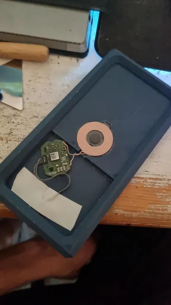 Mobile phone induction charger - Nytrouz | Nexprint: Free 3D Model ...