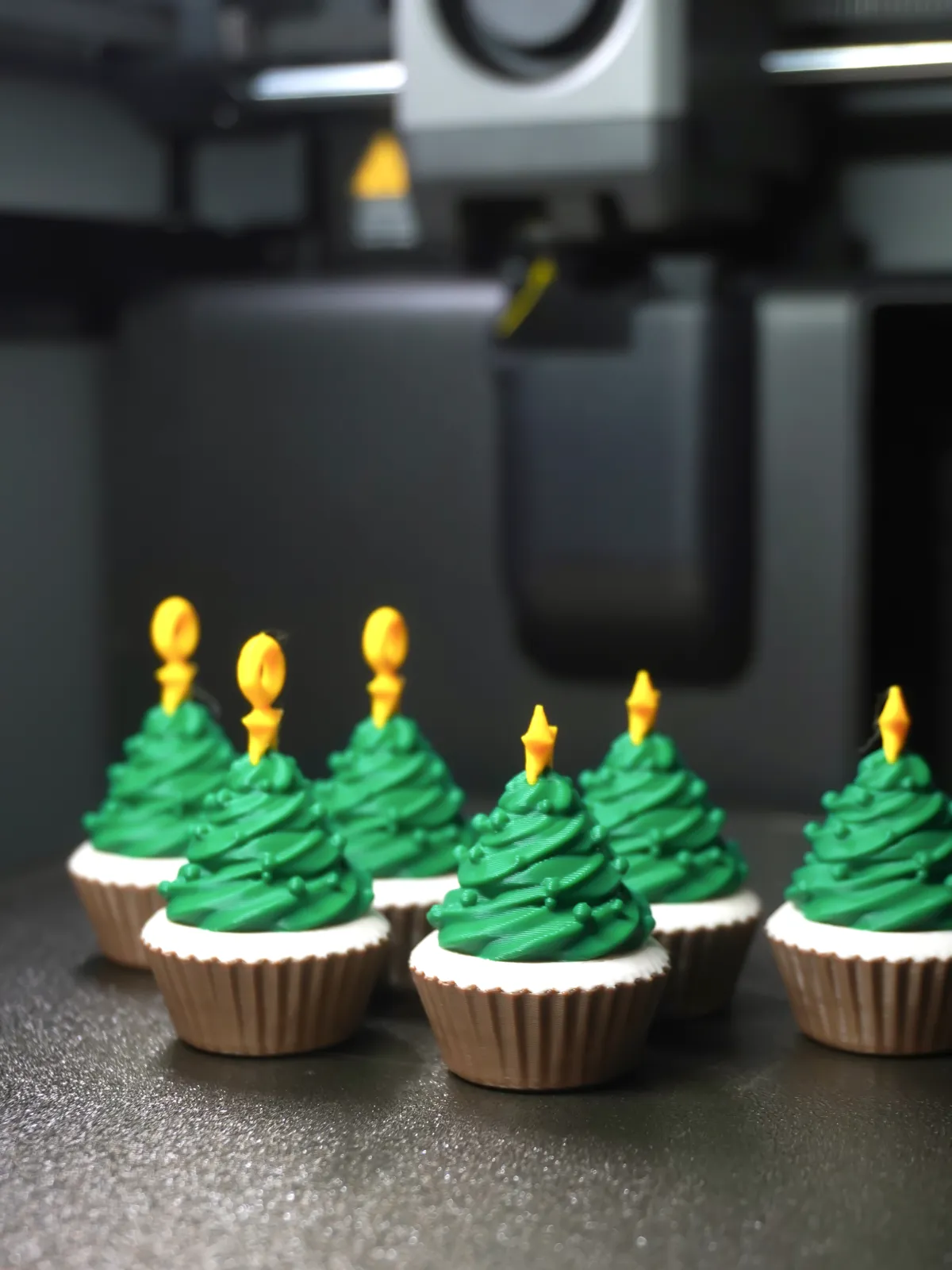 Christmas Tree Cupcake-War Thunder Ornament-Christmas Tree Decoration ...