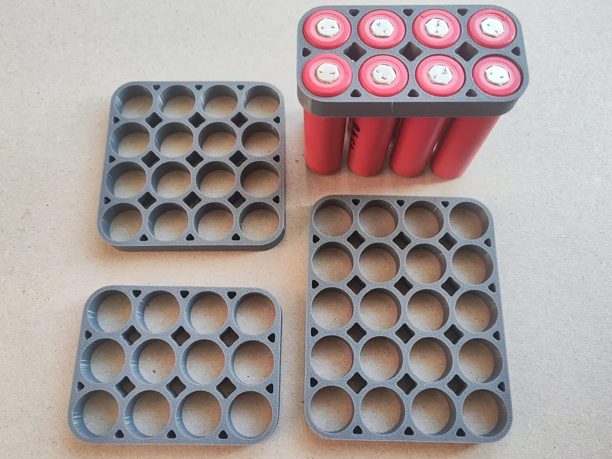 18650 Quad Row Holder Set | Wire Channels (8-24) - Mateusz Tokarz ...