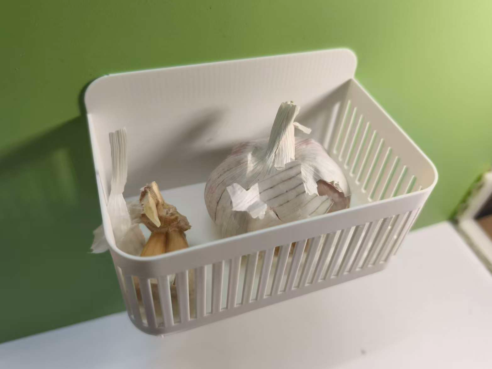 Kitchen Garlic Wall-Mounted Storage Rack Kitchen Storage - 一点灵感 ...